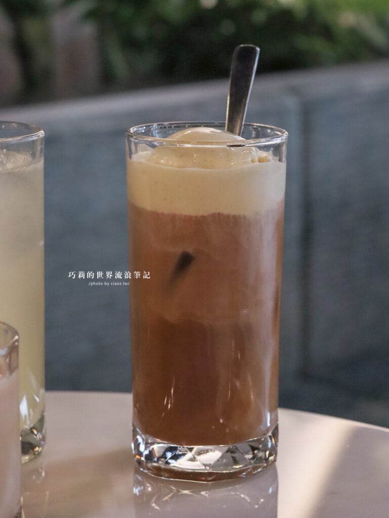 Lin Coffee麟咖啡｜新開幕網美咖啡廳台中甜點吃到飽只要$388！20多種蛋糕麵包通通任你吃 @巧莉的世界流浪筆記