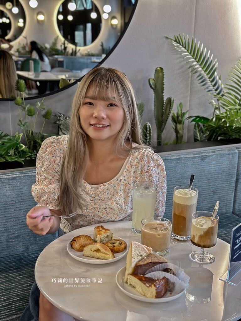 Lin Coffee麟咖啡｜新開幕網美咖啡廳台中甜點吃到飽只要$388！20多種蛋糕麵包通通任你吃 @巧莉的世界流浪筆記